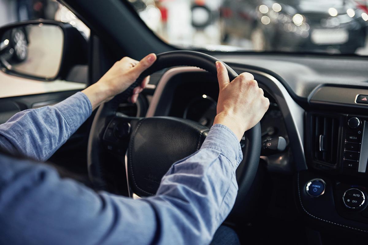 MGS Insurance | Safety tips while driving your car